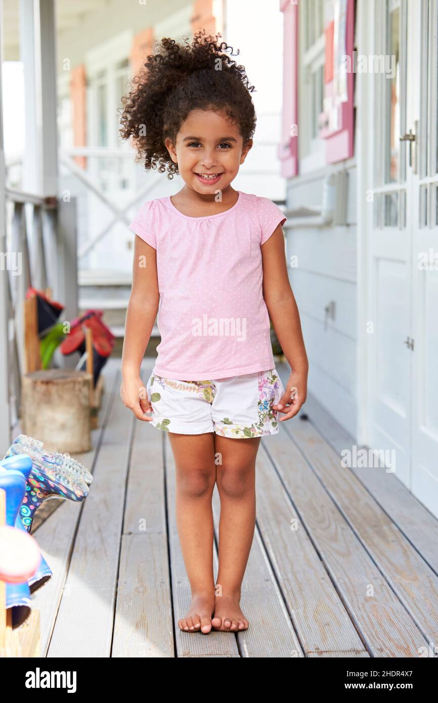 African american kindergarten girl hi-res stock photography and images ...