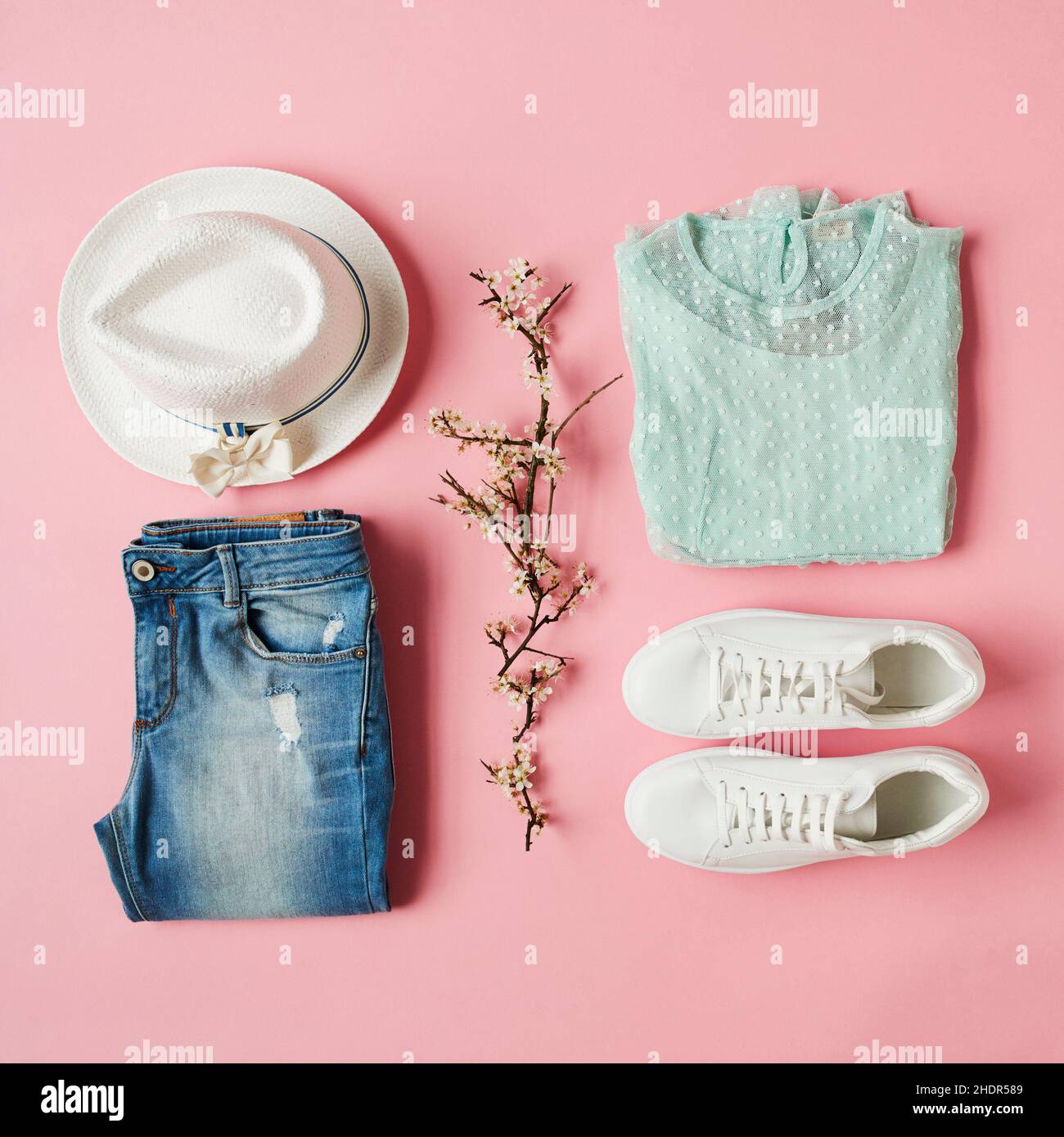 Girls modern dress hi-res stock photography and images - Alamy