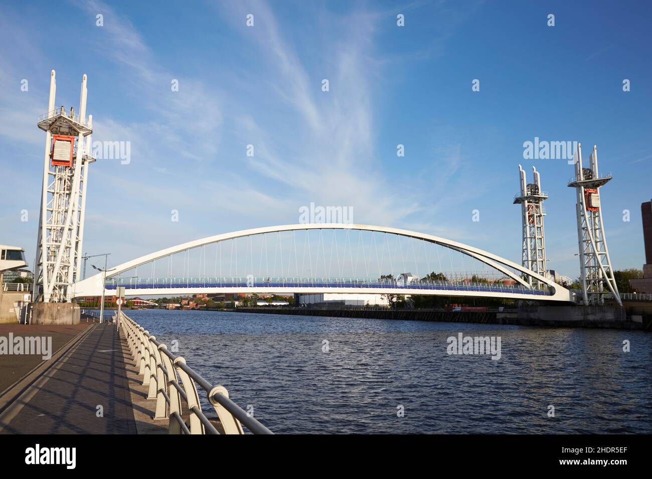 bascule bridge, millennium bridge, Salford Quays, bascule bridges ...