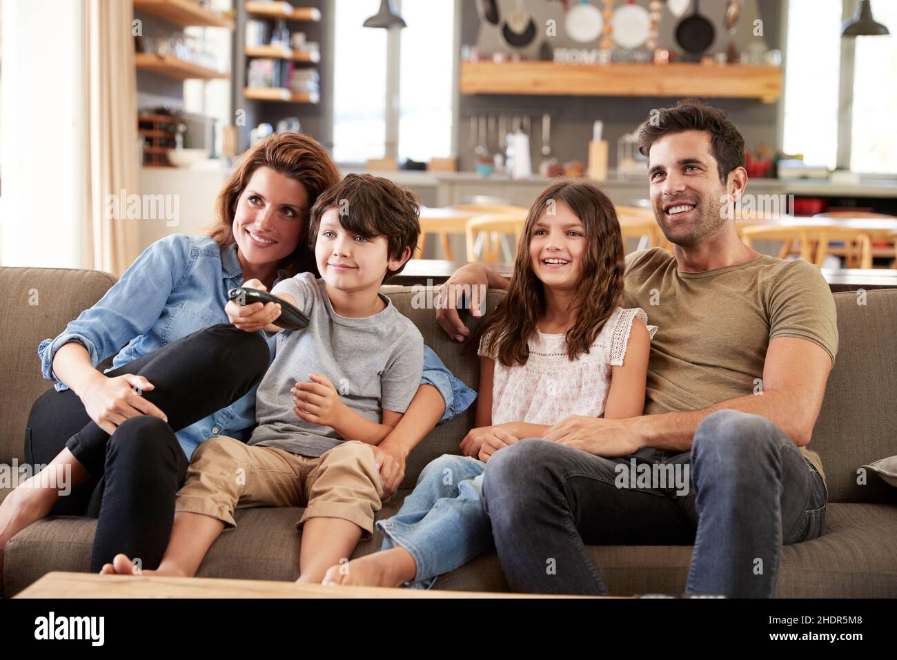 watching tv, family, television, tv, families Stock Photo - Alamy