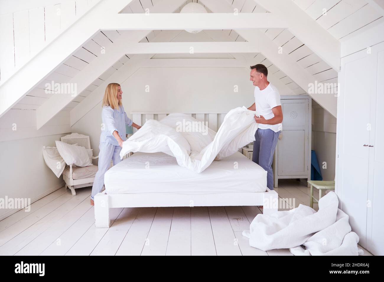 happy, couple, making bed, happies, couples, cleaning bed, making beds ...