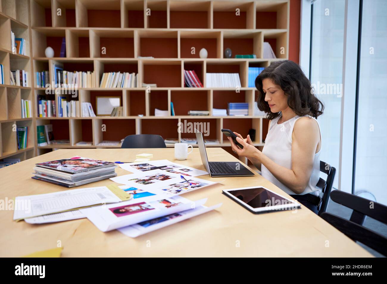 online, choosing, editorial, Photo Editor, onlines, editorials Stock ...