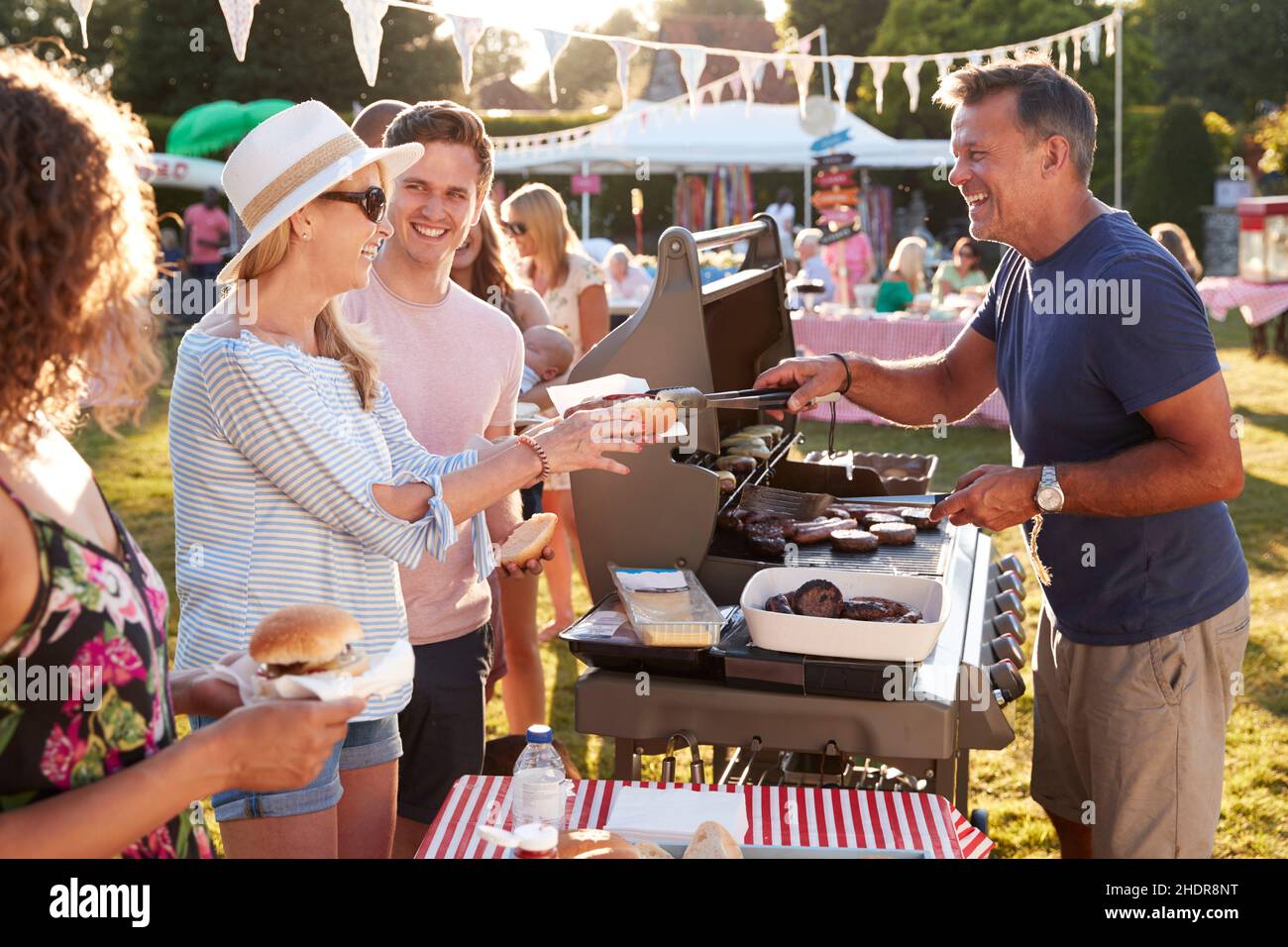 fixed, grill, queuing, fixeds, grills Stock Photo - Alamy