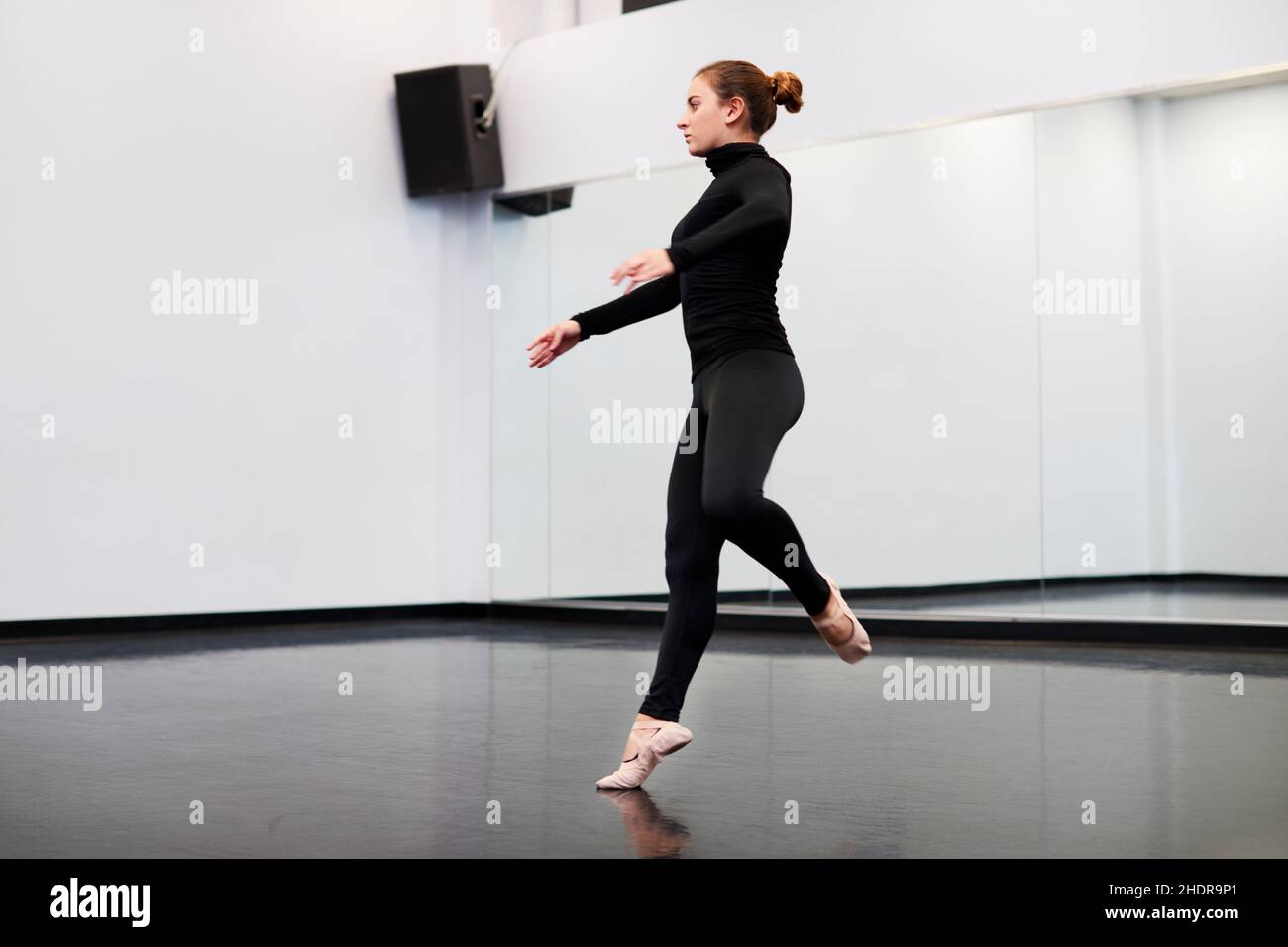 balett, class, dancing, dancer, baletts, dancers Stock Photo - Alamy