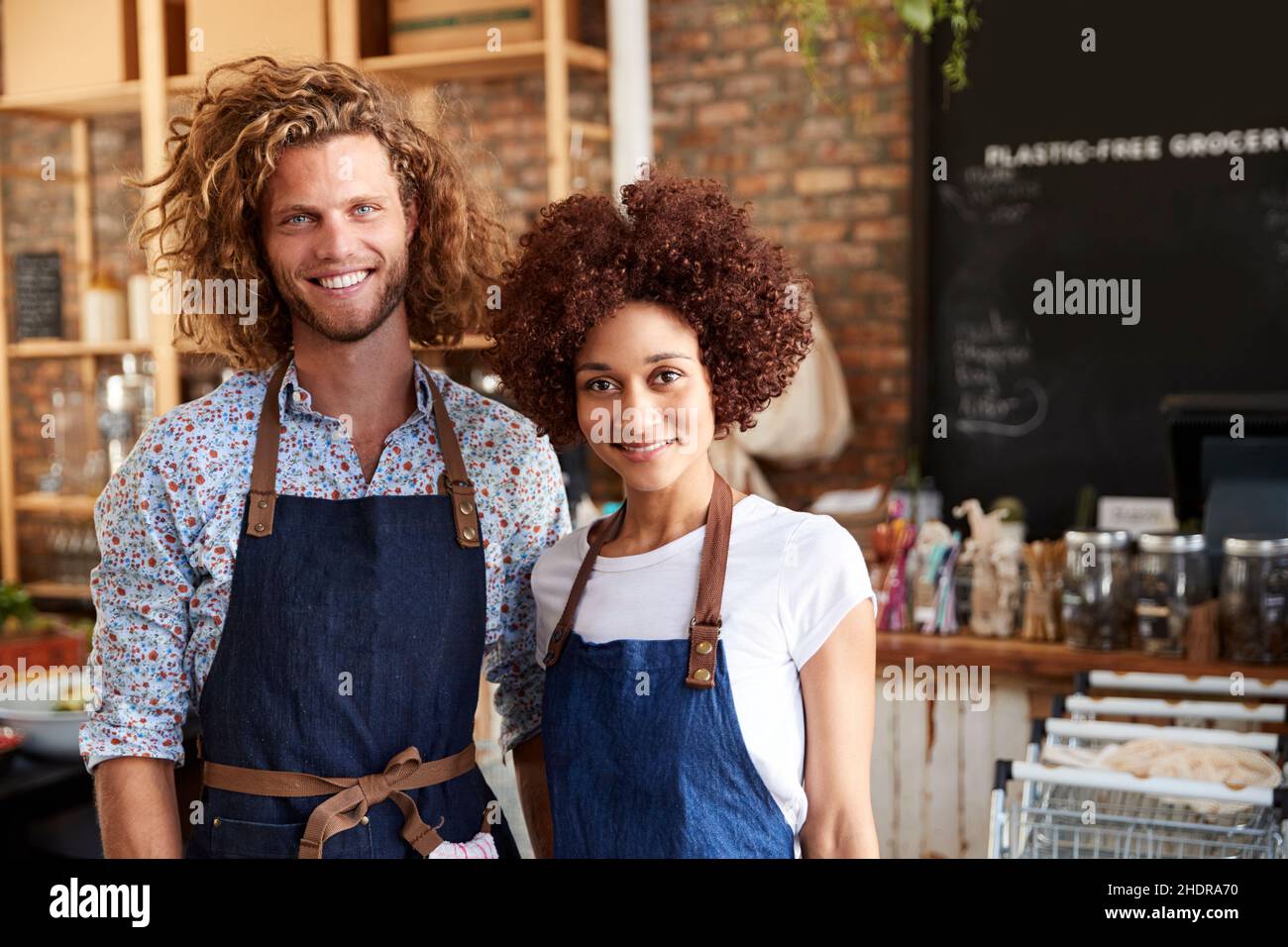 couple, portrait, retail occupation, pairs, portraits, retail ...