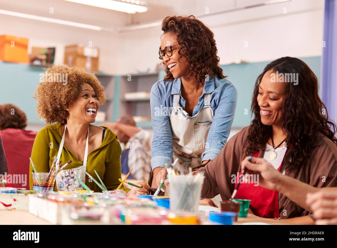 Art class adults painting hi-res stock photography and images - Alamy
