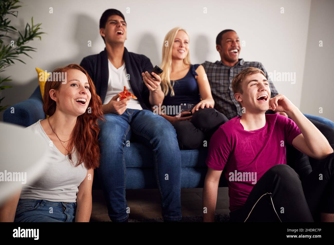 watching tv, friends, flat share, television, tv, friend, flat shares ...