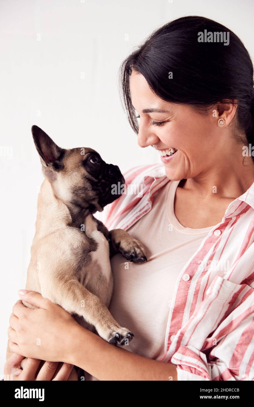 Women and dogs hi-res stock photography and images - Alamy