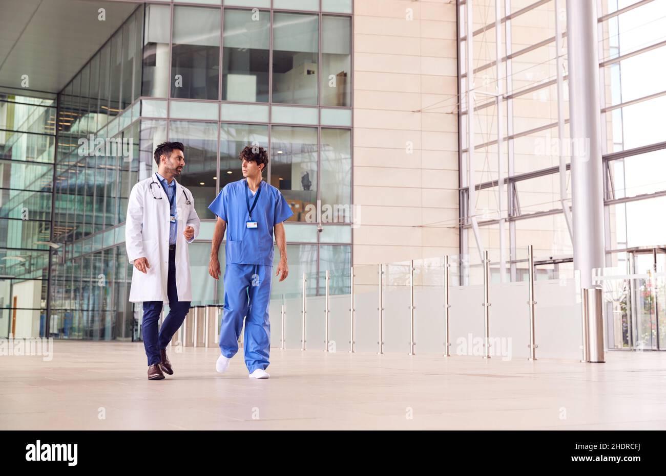 Two nurses meeting hi-res stock photography and images - Alamy