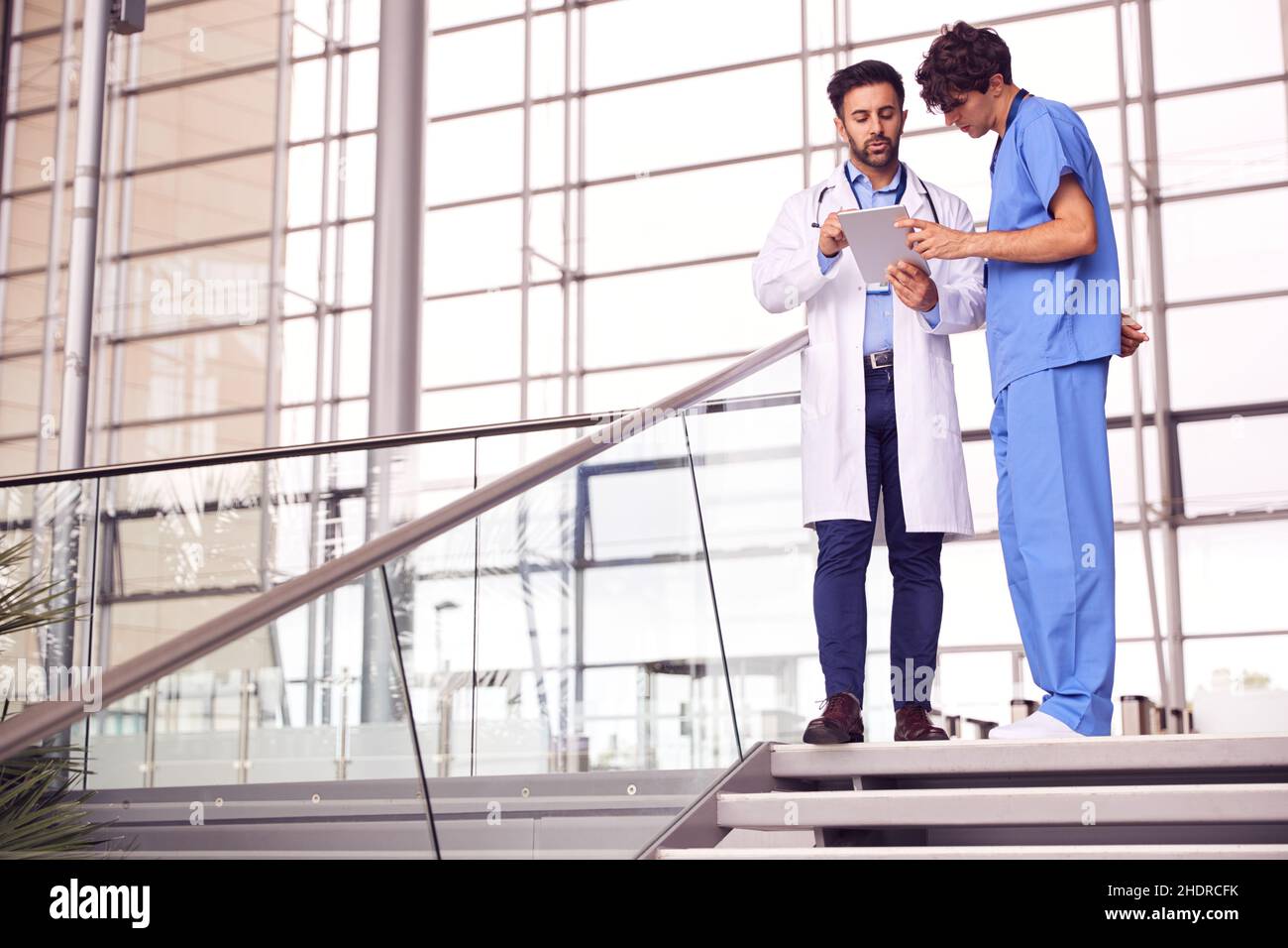 doctor, advice, nurse, doctors, advices, nurses Stock Photo - Alamy