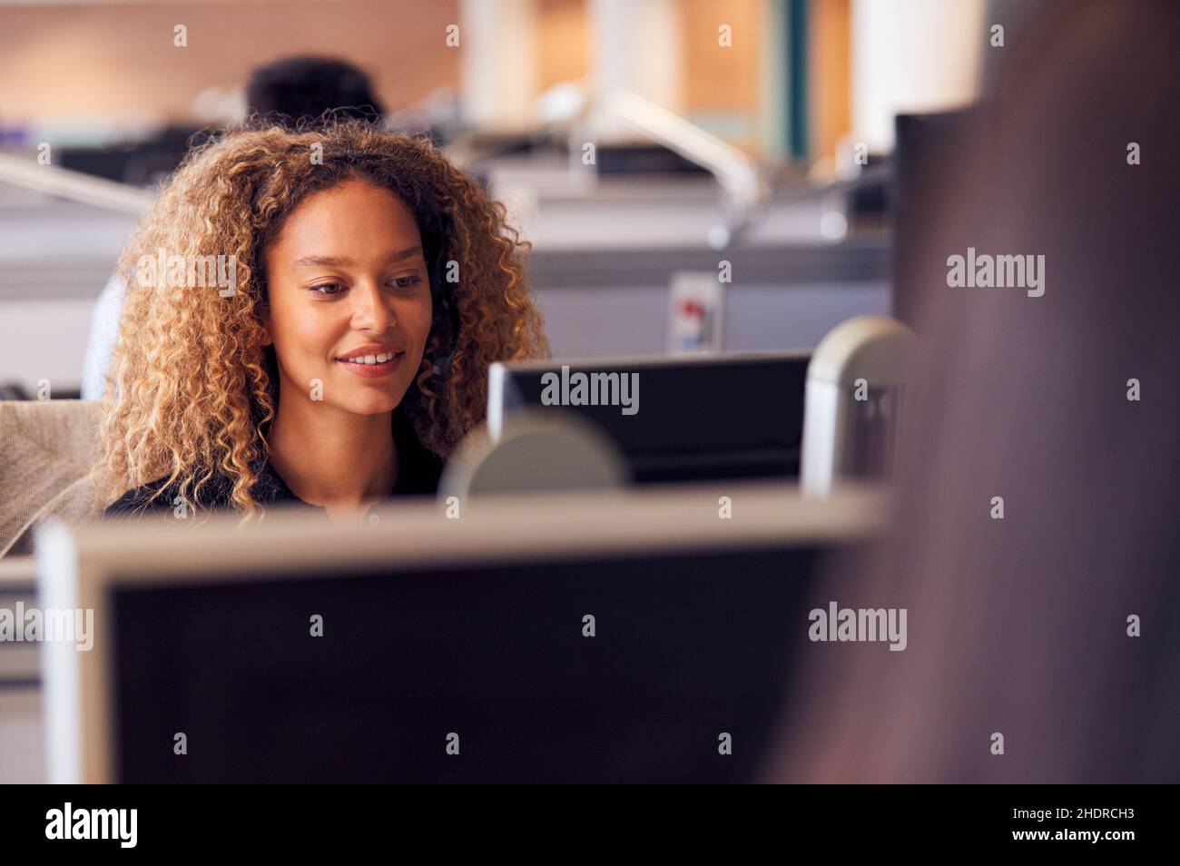 workplace, customer service, open plan office, workplaces, workstation ...