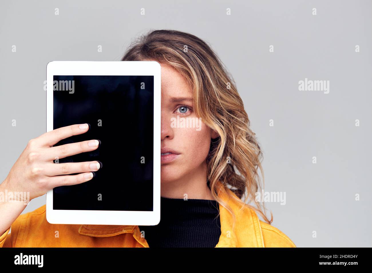 Helpless women hi-res stock photography and images - Alamy