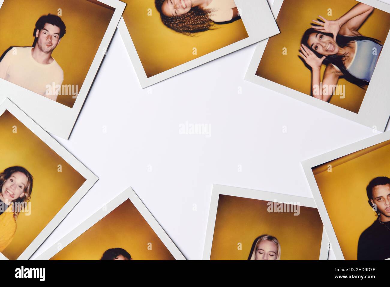 Retro friends woman hi-res stock photography and images - Alamy