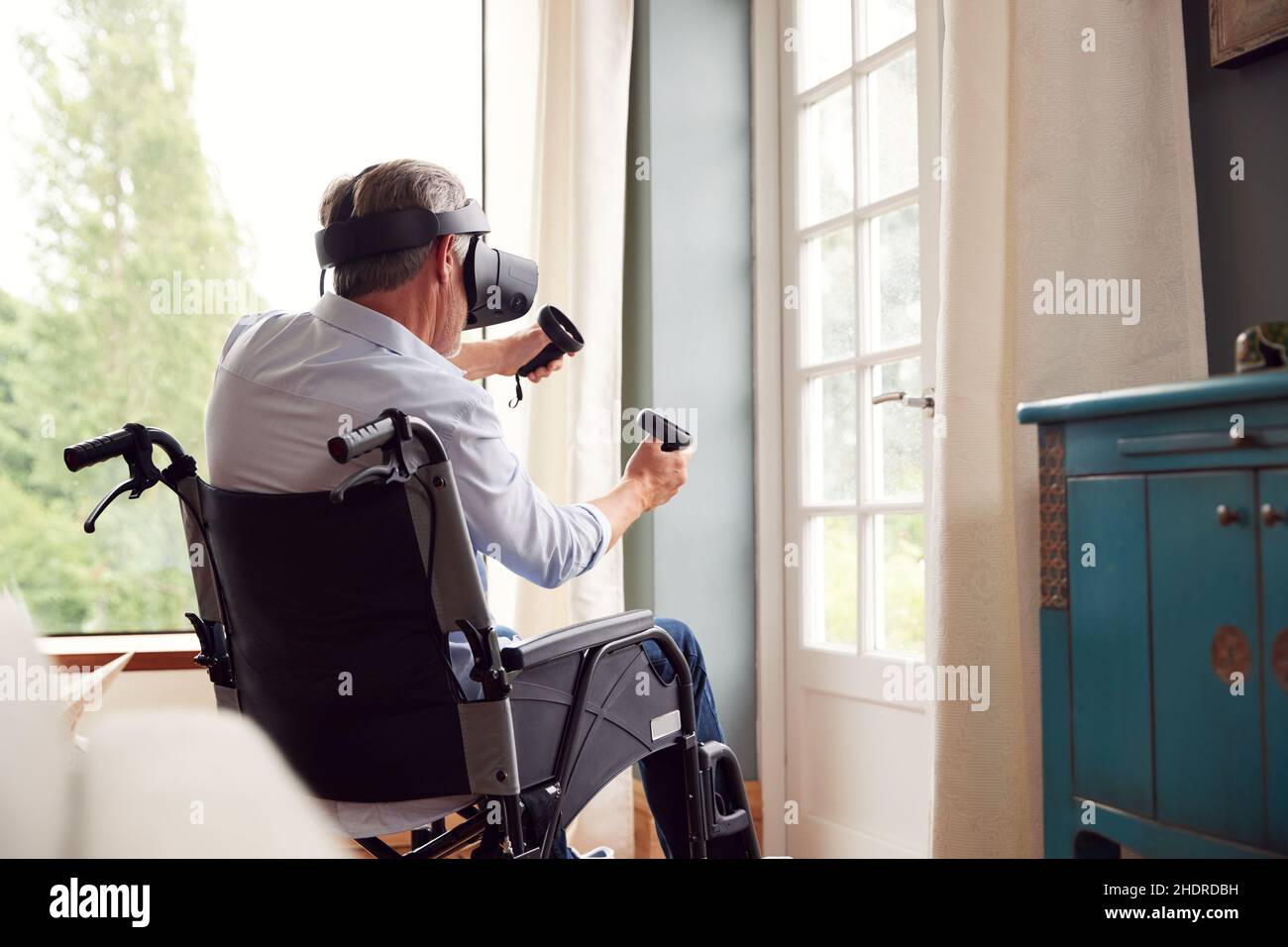 Man older simulation hi-res stock photography and images - Alamy