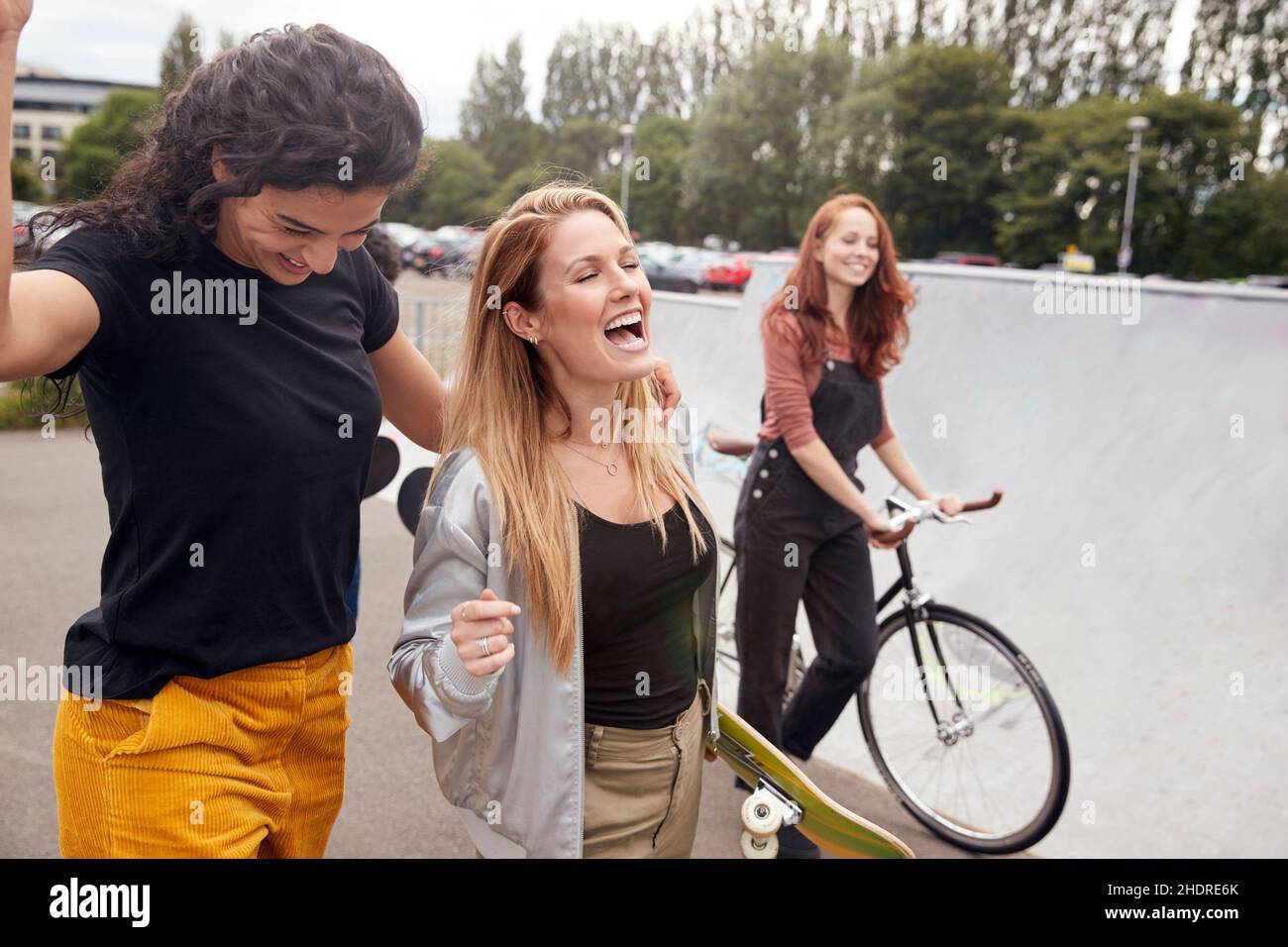 fun, urban, friends, hipster, funs, urbans, friend Stock Photo - Alamy