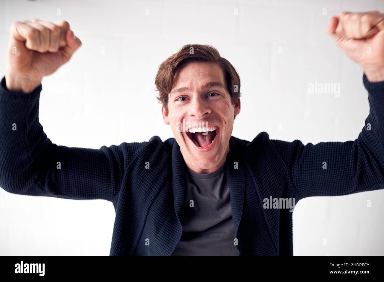 Guy and cheering hi-res stock photography and images - Alamy