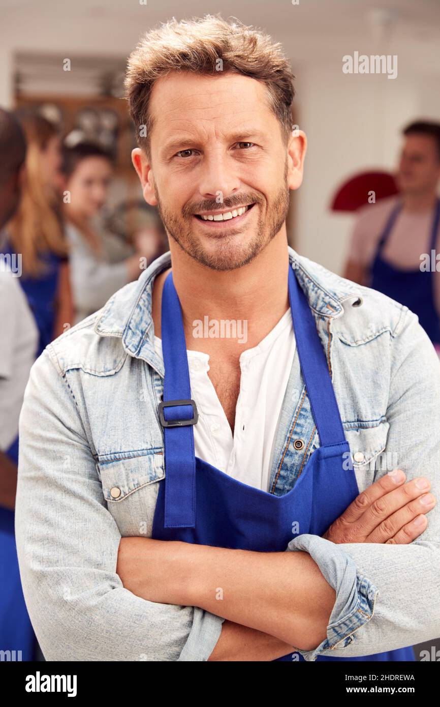 Short participant hi-res stock photography and images - Alamy