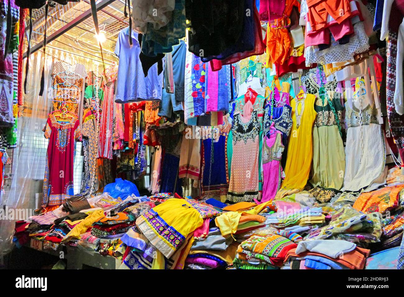market stall, clothes, market stalls, clothe Stock Photo - Alamy