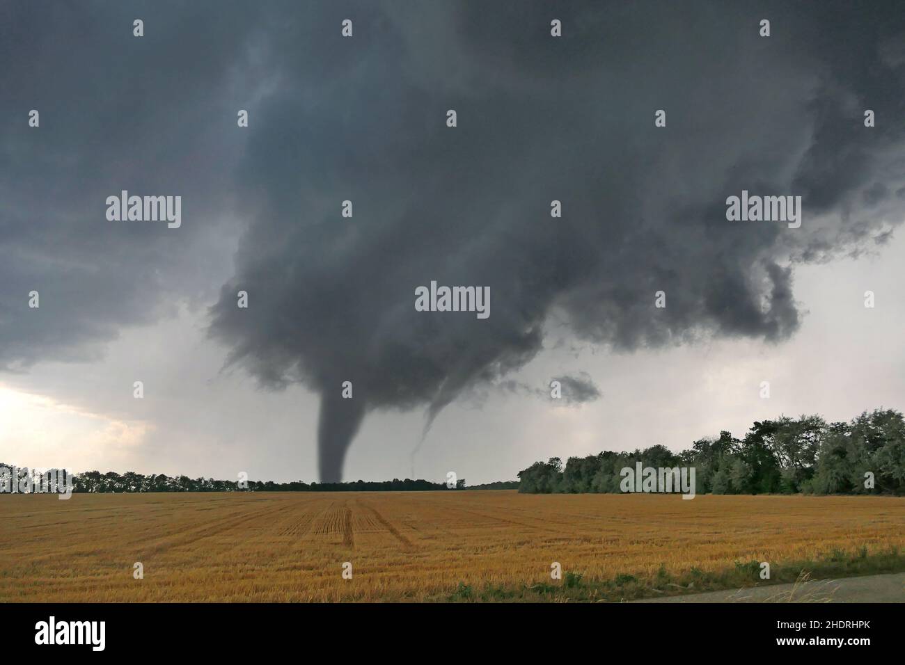 Weather cyclone hi-res stock photography and images - Alamy