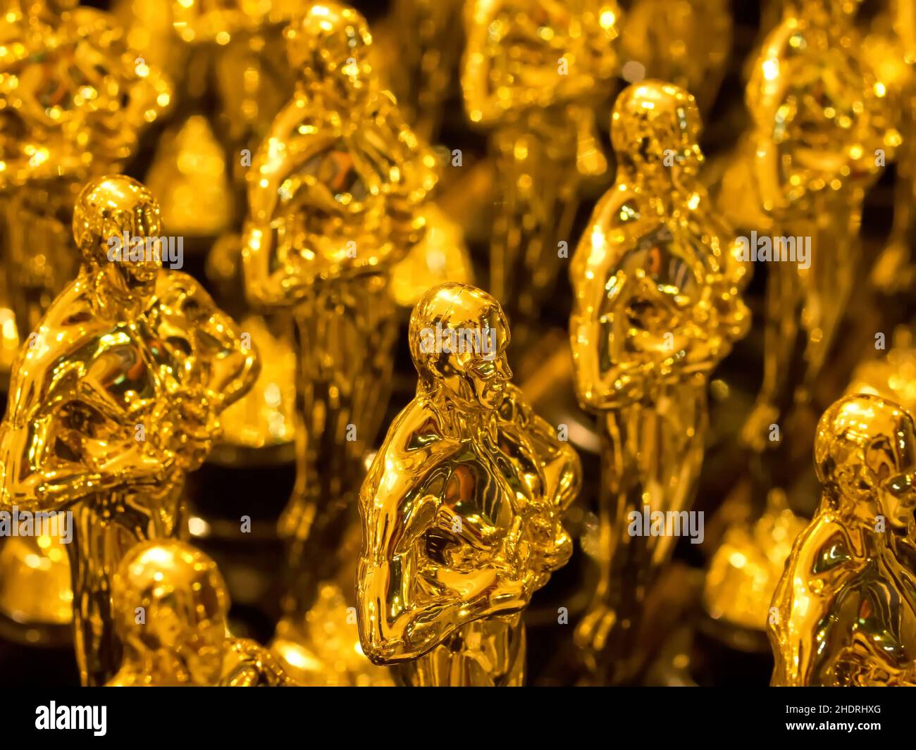statue, oscar, film award, statues Stock Photo - Alamy