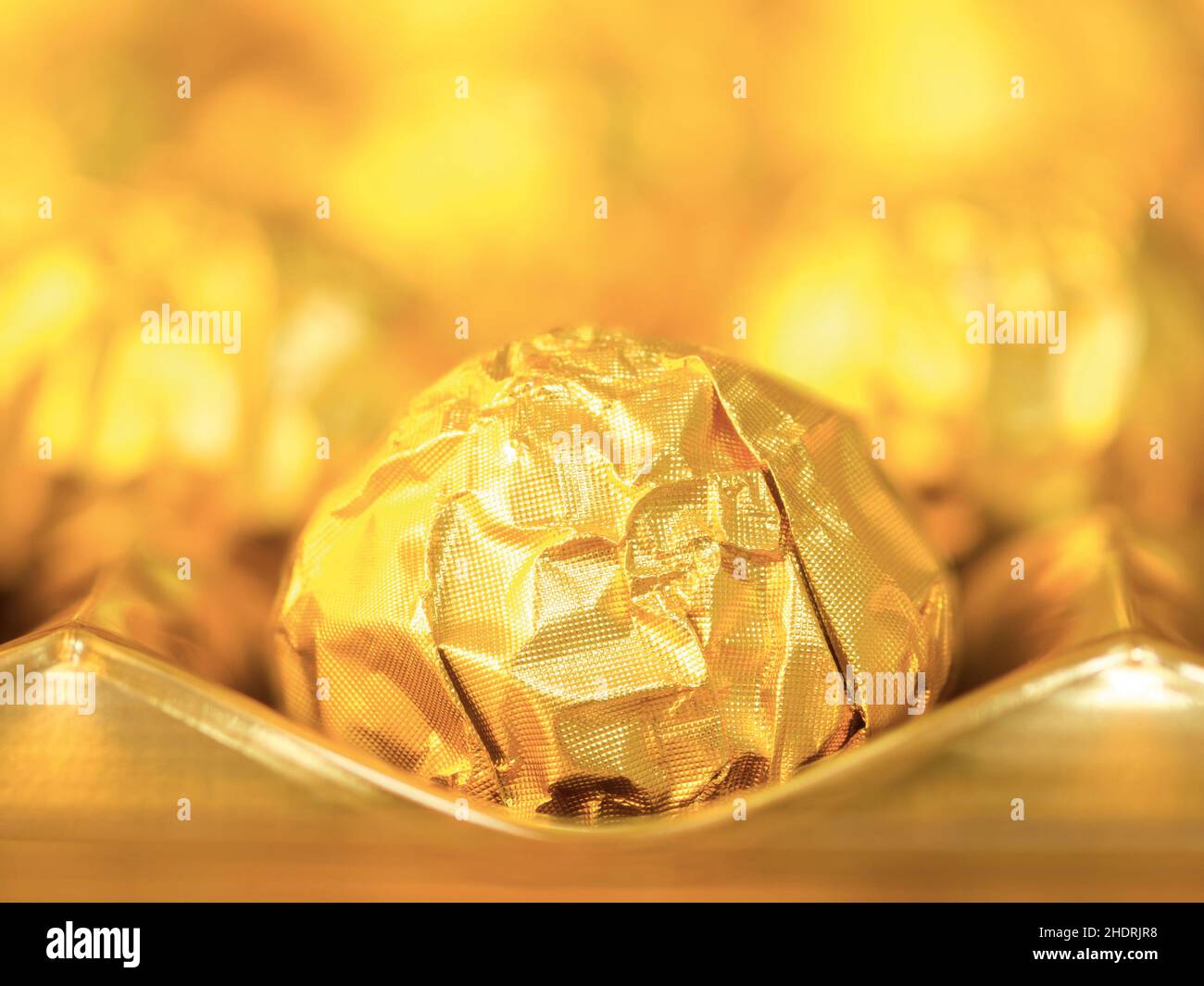golden, chocolate candy, goldens, chocolate candies Stock Photo - Alamy