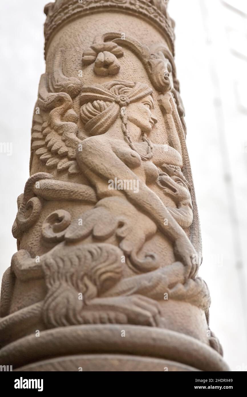 Pillar hall hi-res stock photography and images - Alamy