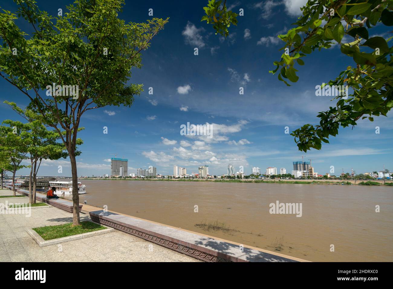riverside pedestrian promenade of central phnom penh city with Chroy ...