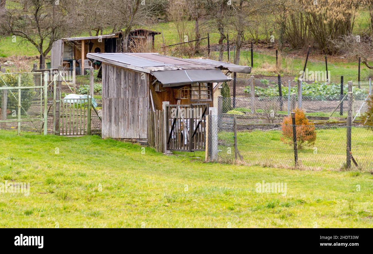 Allotment cabins hi-res stock photography and images - Alamy