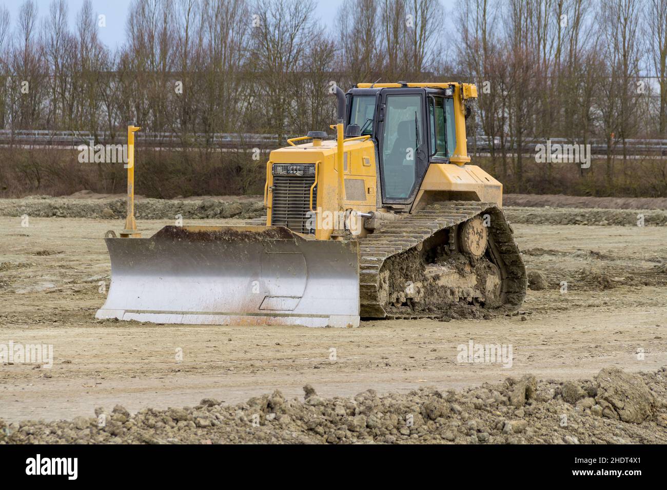 Tracked vehicle hi-res stock photography and images - Alamy