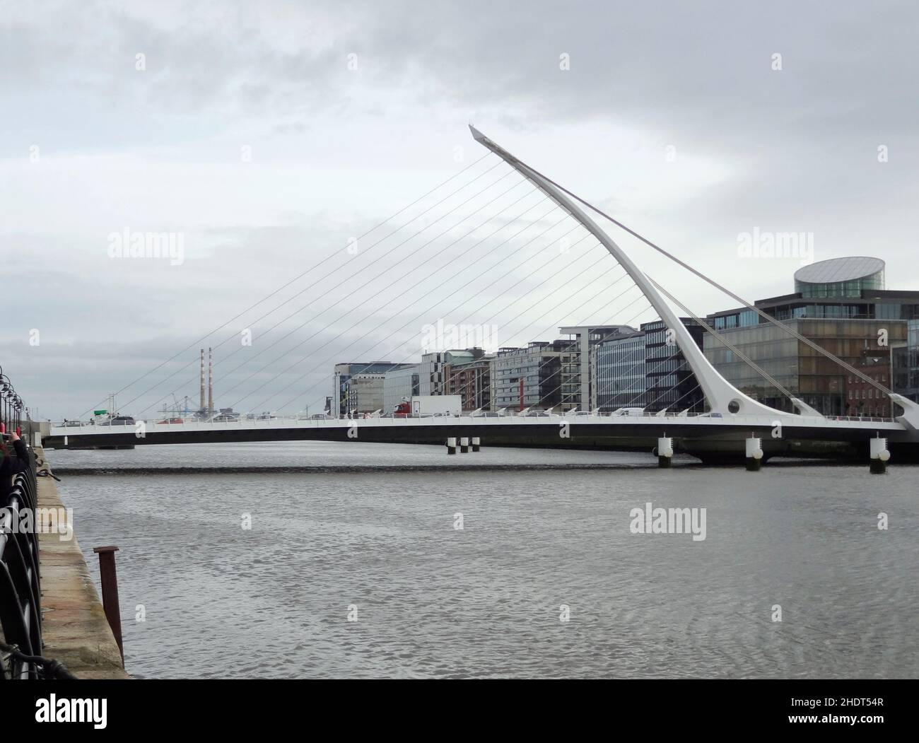 dublin, samuel beckett bridge, dublins Stock Photo - Alamy
