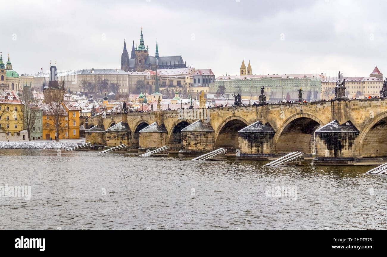 prague, vltava river, charles bridge, pragues, vltava rivers, charles bridges Stock Photo - Alamy