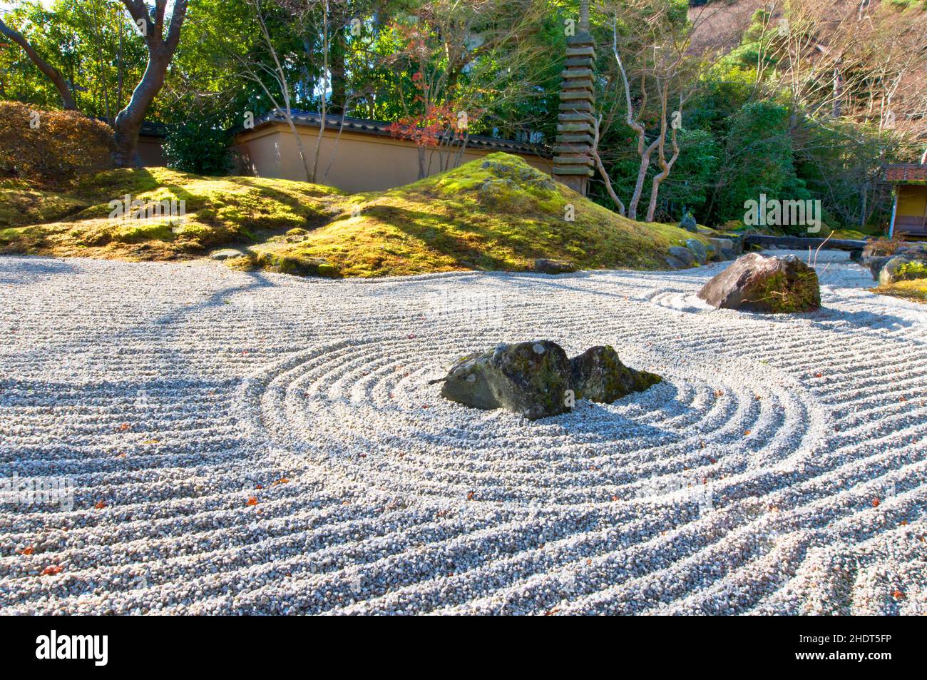 Zen buddhisms hi-res stock photography and images - Alamy
