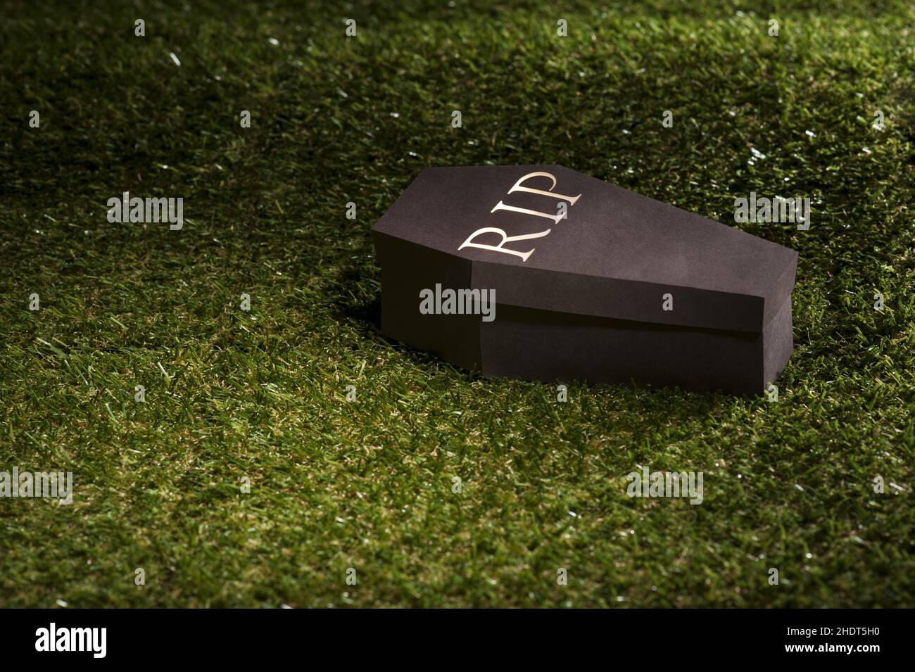 Death coffin hi-res stock photography and images - Alamy