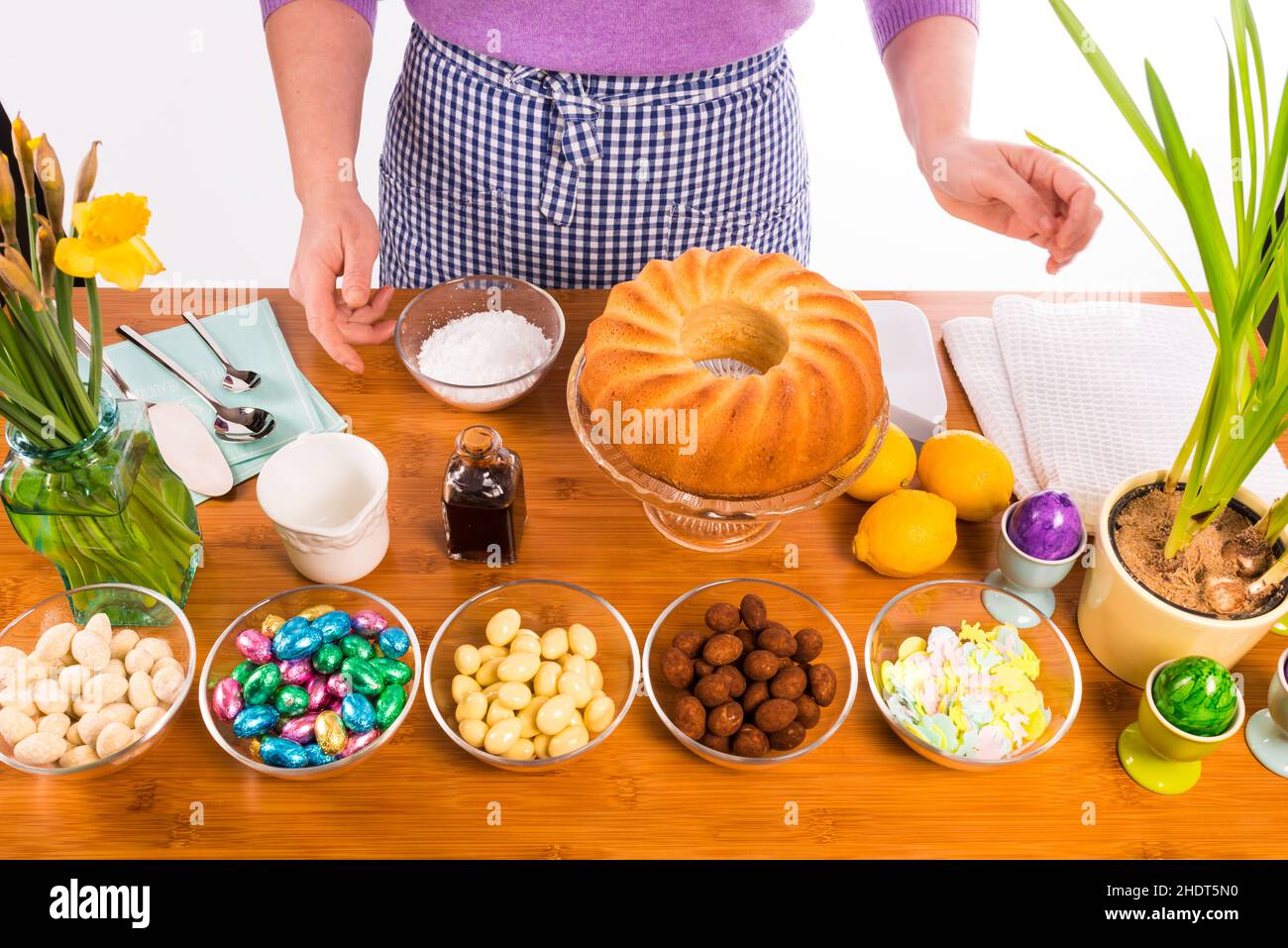 decoration, cake, baker, ring cake, decorations, cakes, bakers, female ...