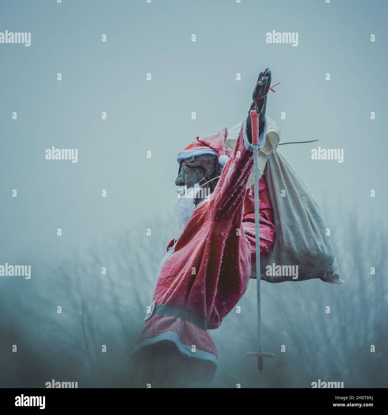 santa clause, scarecrow, santa, scarecrows Stock Photo - Alamy