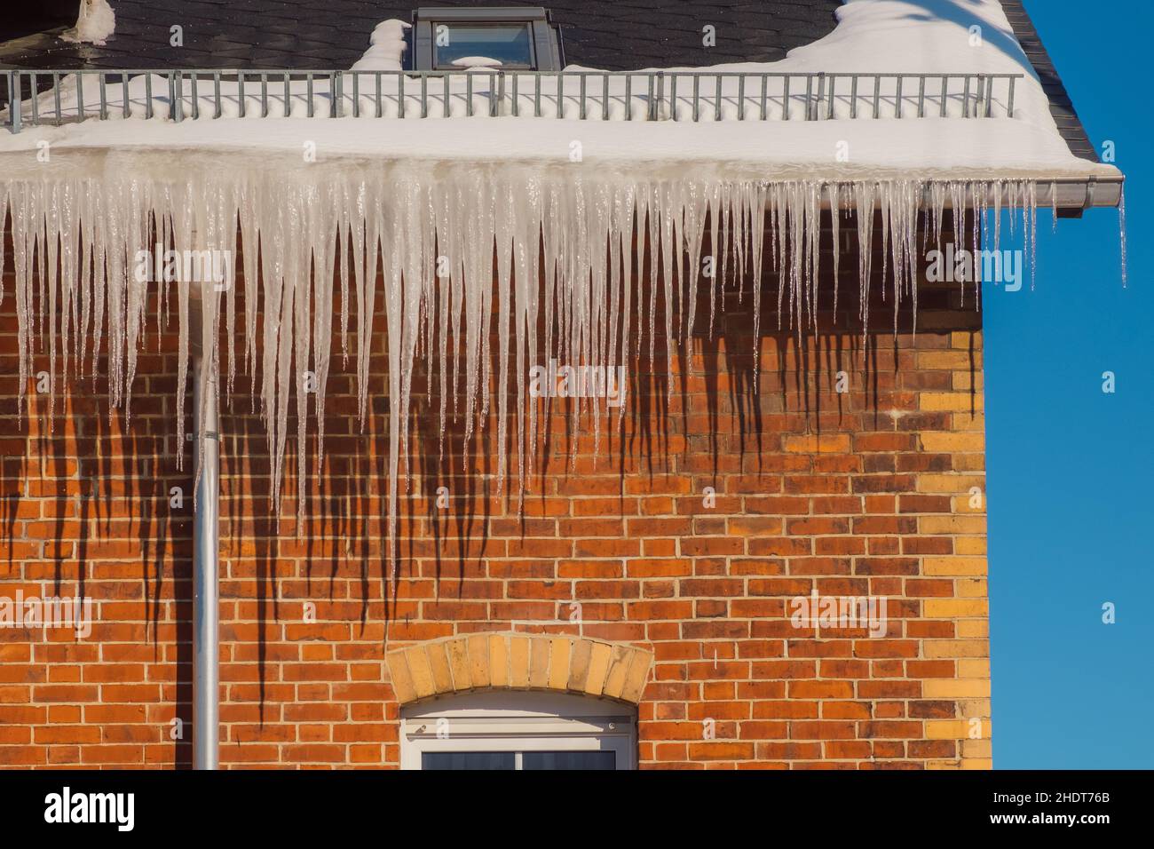 winter, danger, icicle, roof edge, winters, dangers, icicles, roof ...