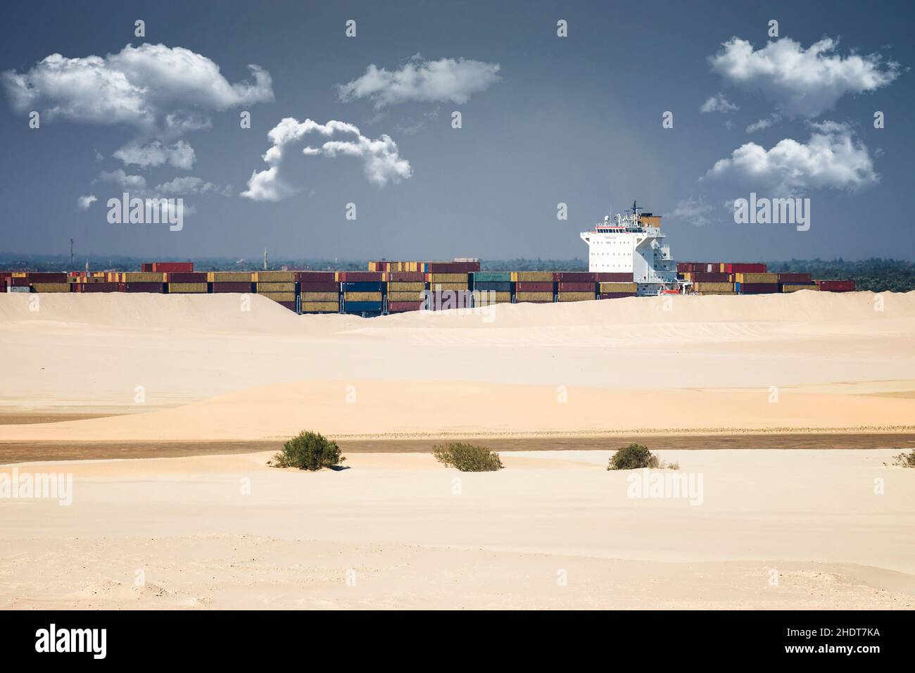 Ship ways hi-res stock photography and images - Alamy