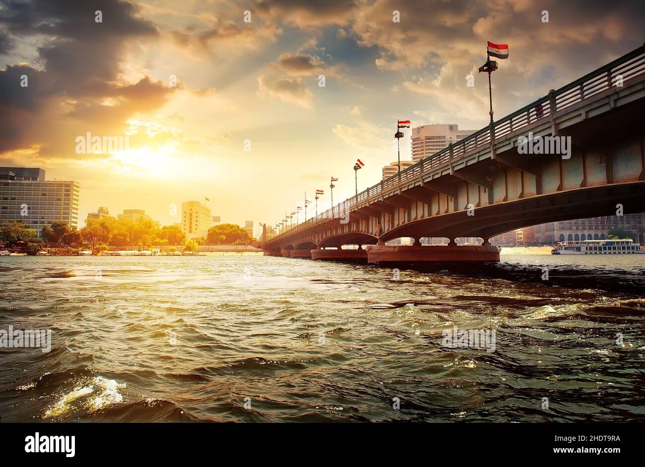 Boats nile river cairo egypt hi-res stock photography and images - Alamy