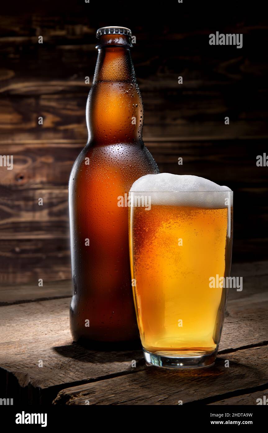 Chilled beers hi-res stock photography and images - Alamy