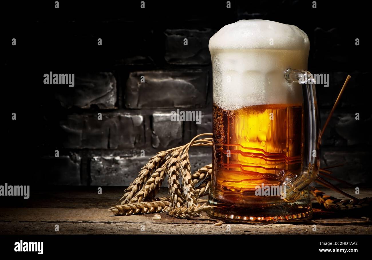 beer, beer foam, beers, beer foams Stock Photo - Alamy