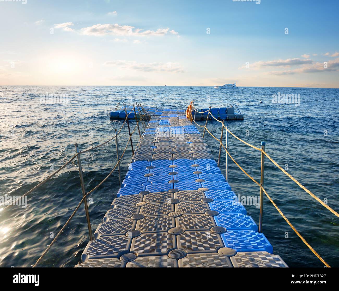 pier, red sea, piers, red seas Stock Photo - Alamy