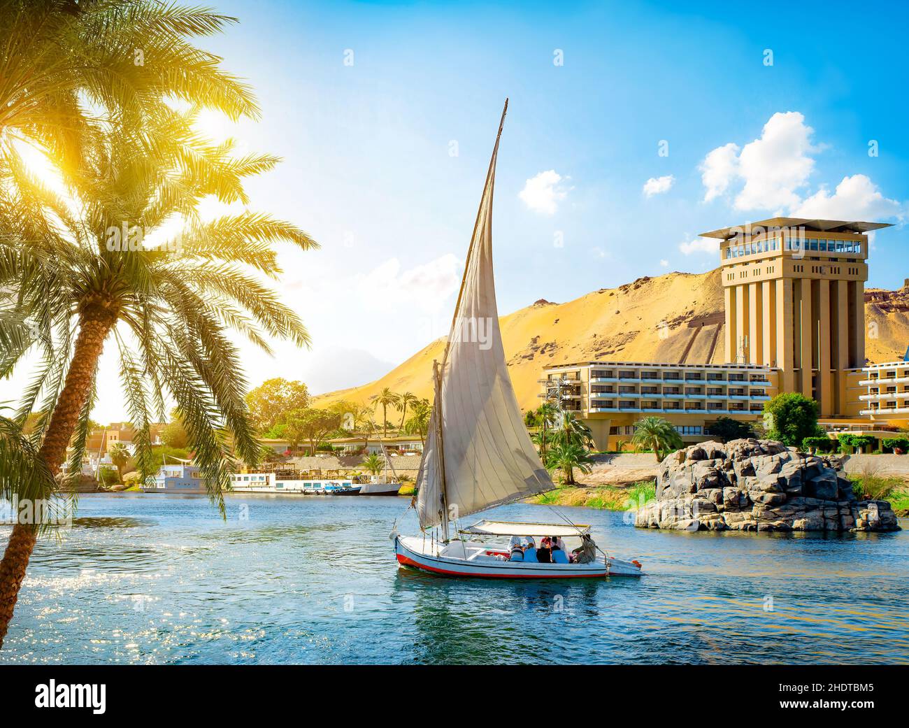 aswan, felucca, aswans, feluccas Stock Photo - Alamy