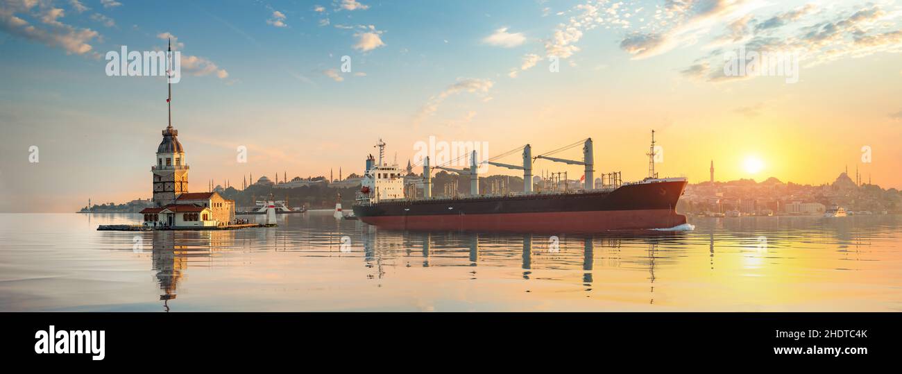 container ship, istanbul, leanderturm, container ships, istanbuls Stock ...