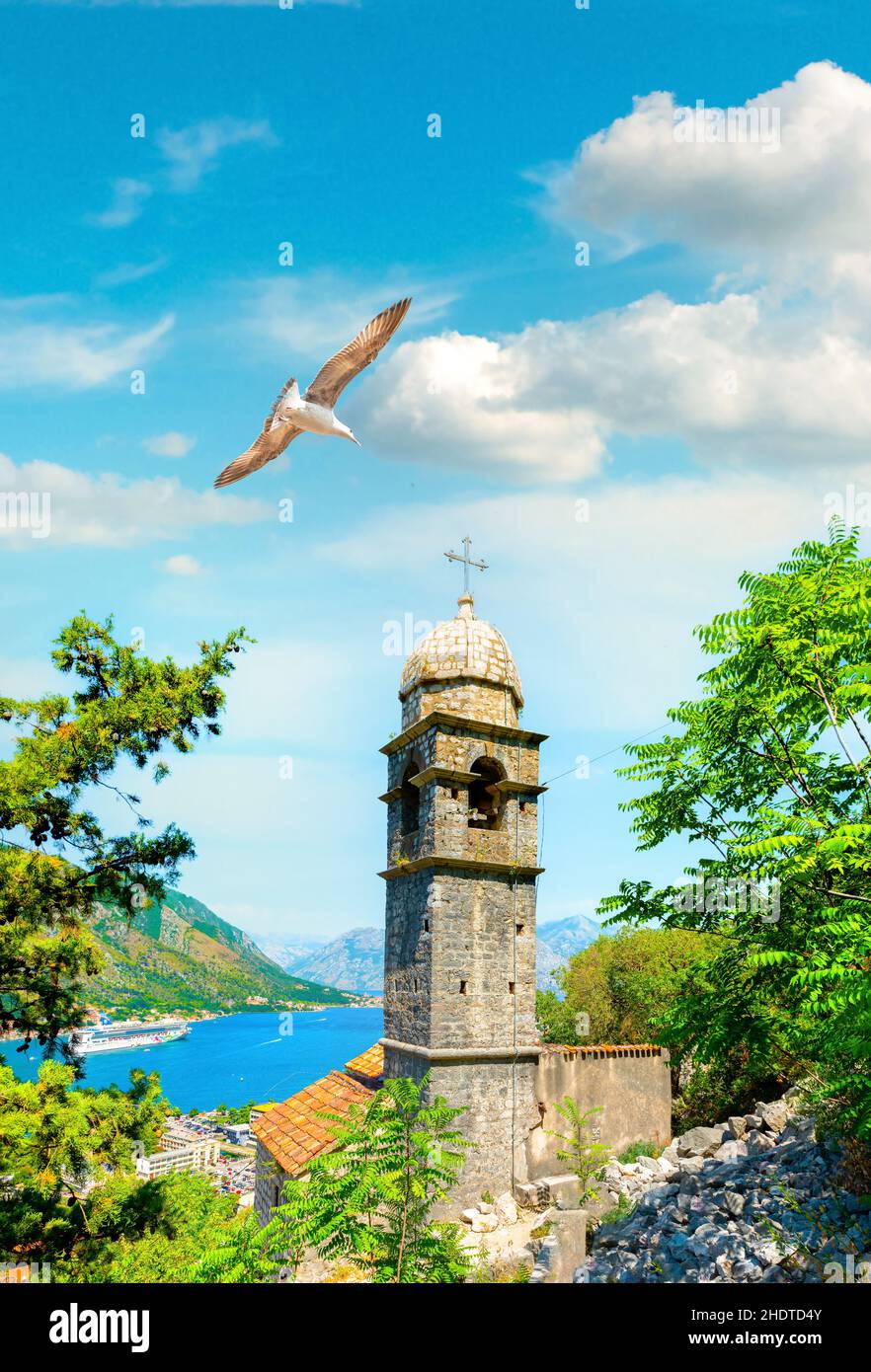 Steeples bell towers hi-res stock photography and images - Alamy