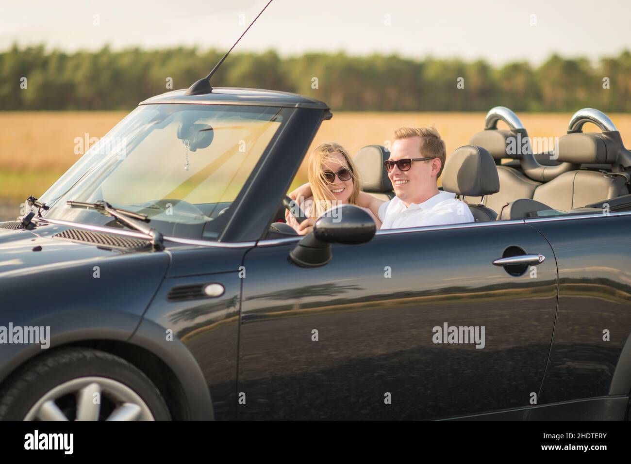on the move, love couple, convertible, on the moves, love couples ...