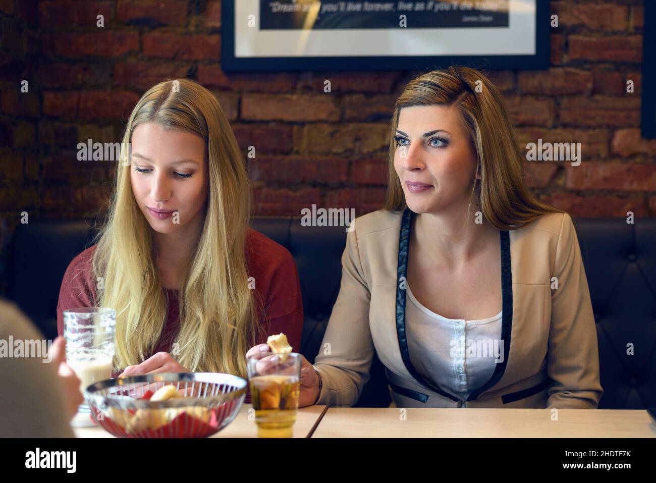 eating, lunch break, colleagues, eat, lunch, lunch breaks, lunch time ...