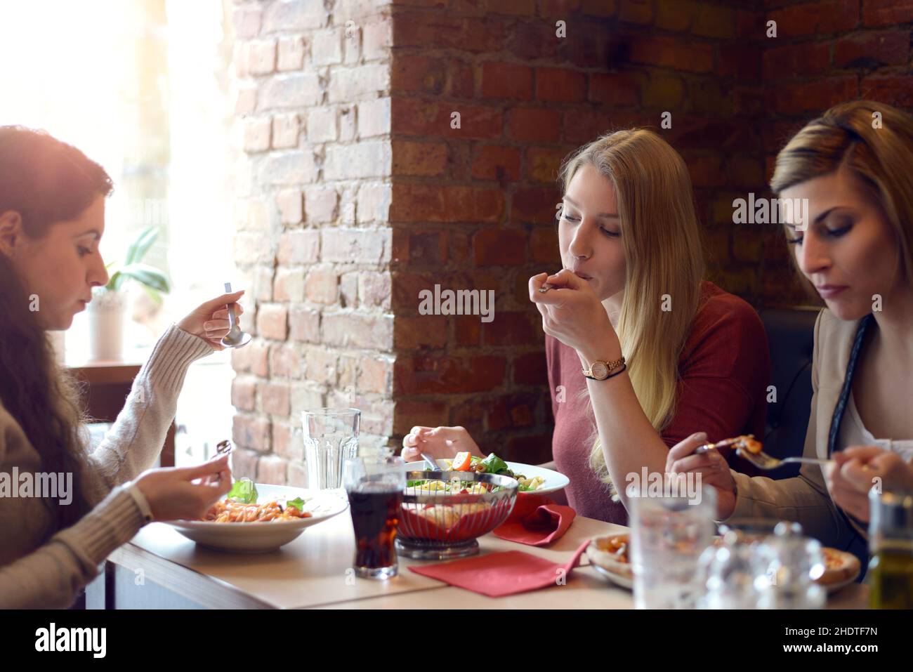 eating, restaurant, friends, meeting, eat, restaurants, friend ...