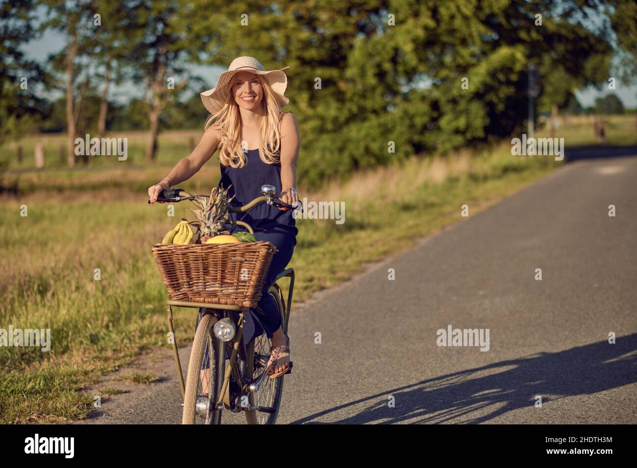 summer, on the move, cyclist, summers, on the moves, cyclists Stock ...