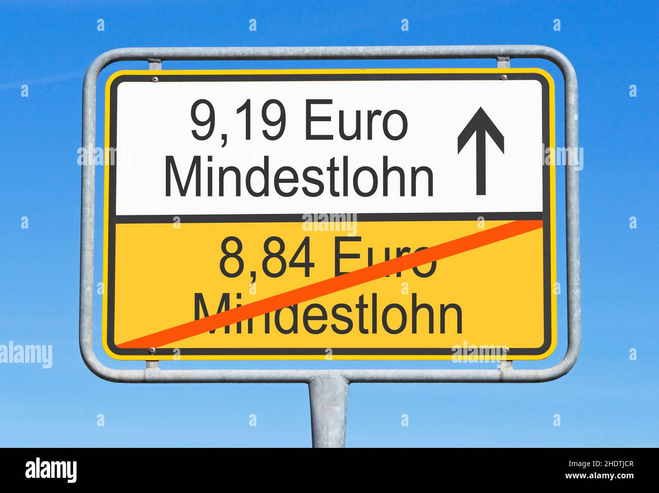 Salary wages salaries wage hi-res stock photography and images - Alamy