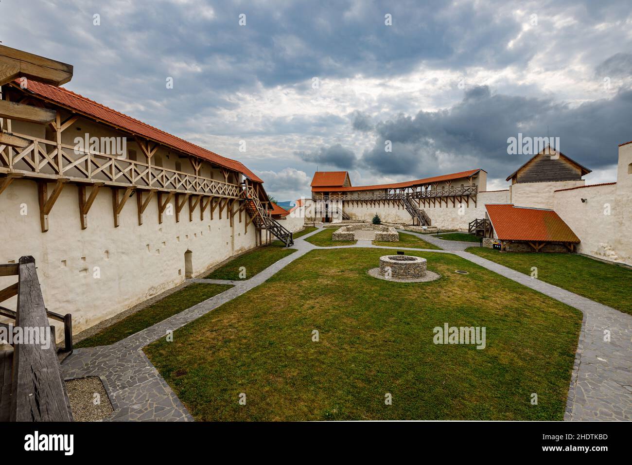 The Marienburg castle of Feldiora in Romania The Marienburg castle of ...